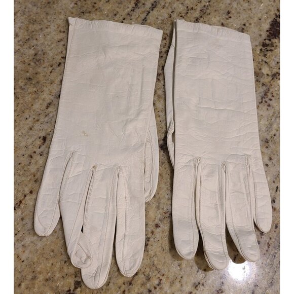Unbranded | Accessories | Vintage Size S Cream Leather Formal 9 Gloves ...